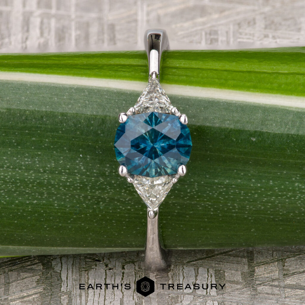 The "Mavis" Three-Stone Ring - Earth's Treasury